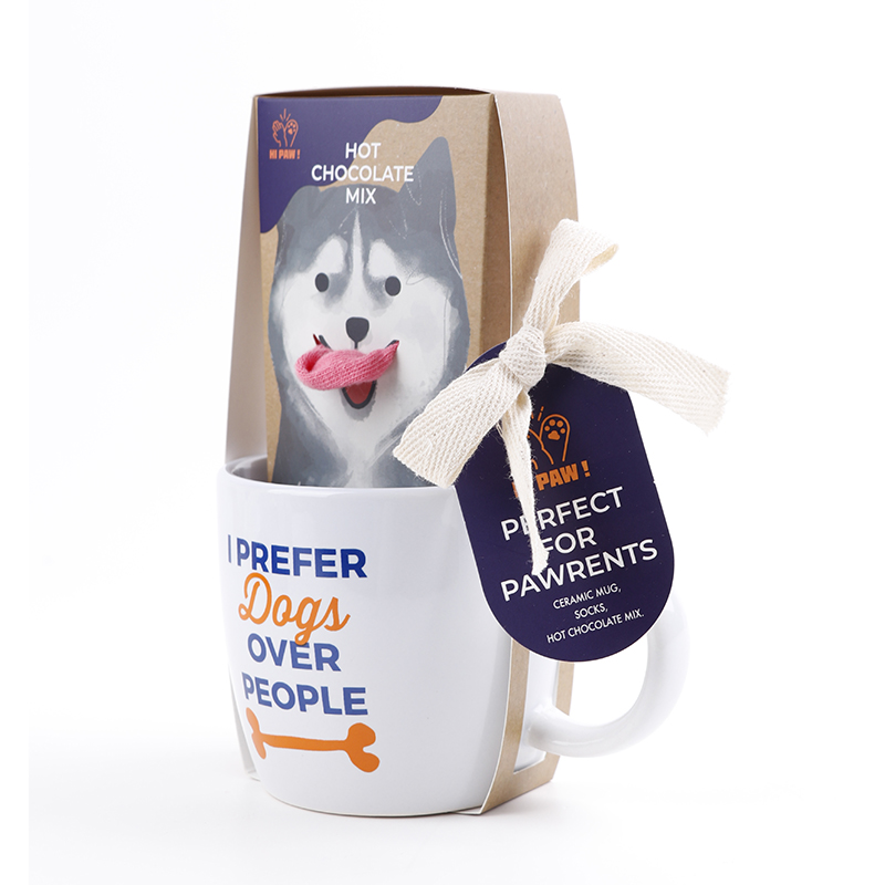 Qingdao Innopack Food Co., Ltd | PET MUG WITH SOCKS GIFT SET